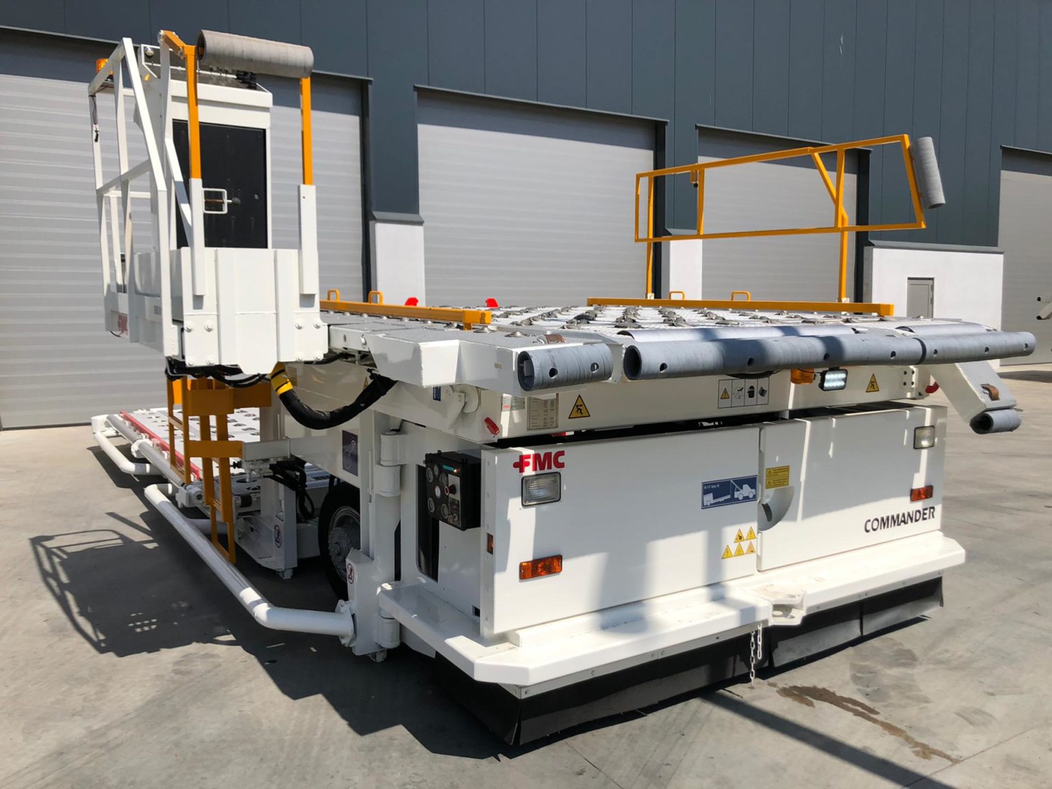 FMC Commander 15 – CTC Moyson Airport Equipment