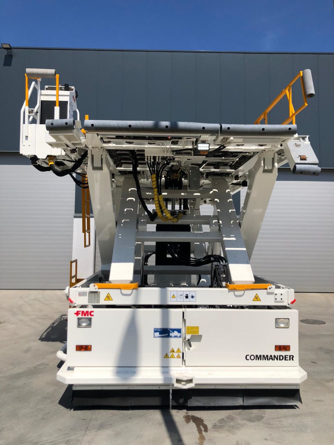 FMC Commander 15 – CTC Moyson Airport Equipment