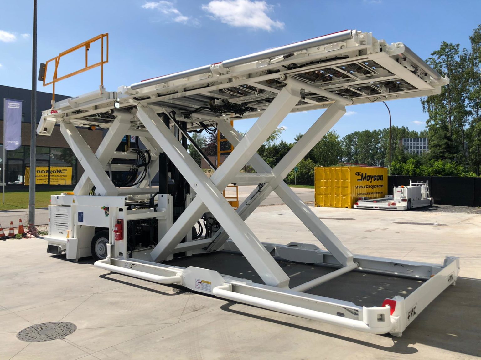 FMC Commander 15 – CTC Moyson Airport Equipment