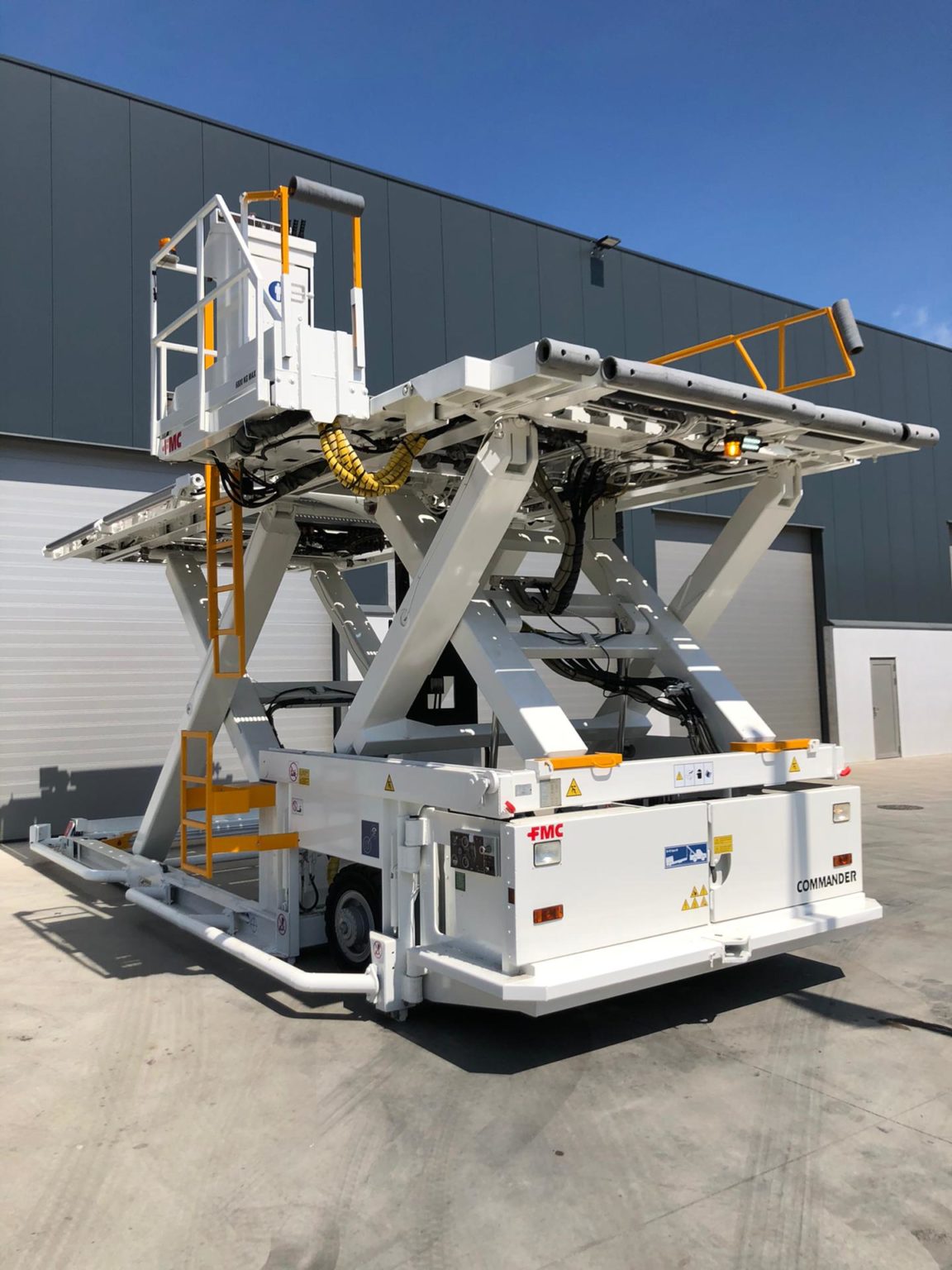 FMC Commander 15 – CTC Moyson Airport Equipment