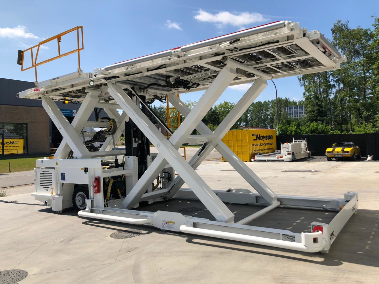 FMC Commander 15 – CTC Moyson Airport Equipment