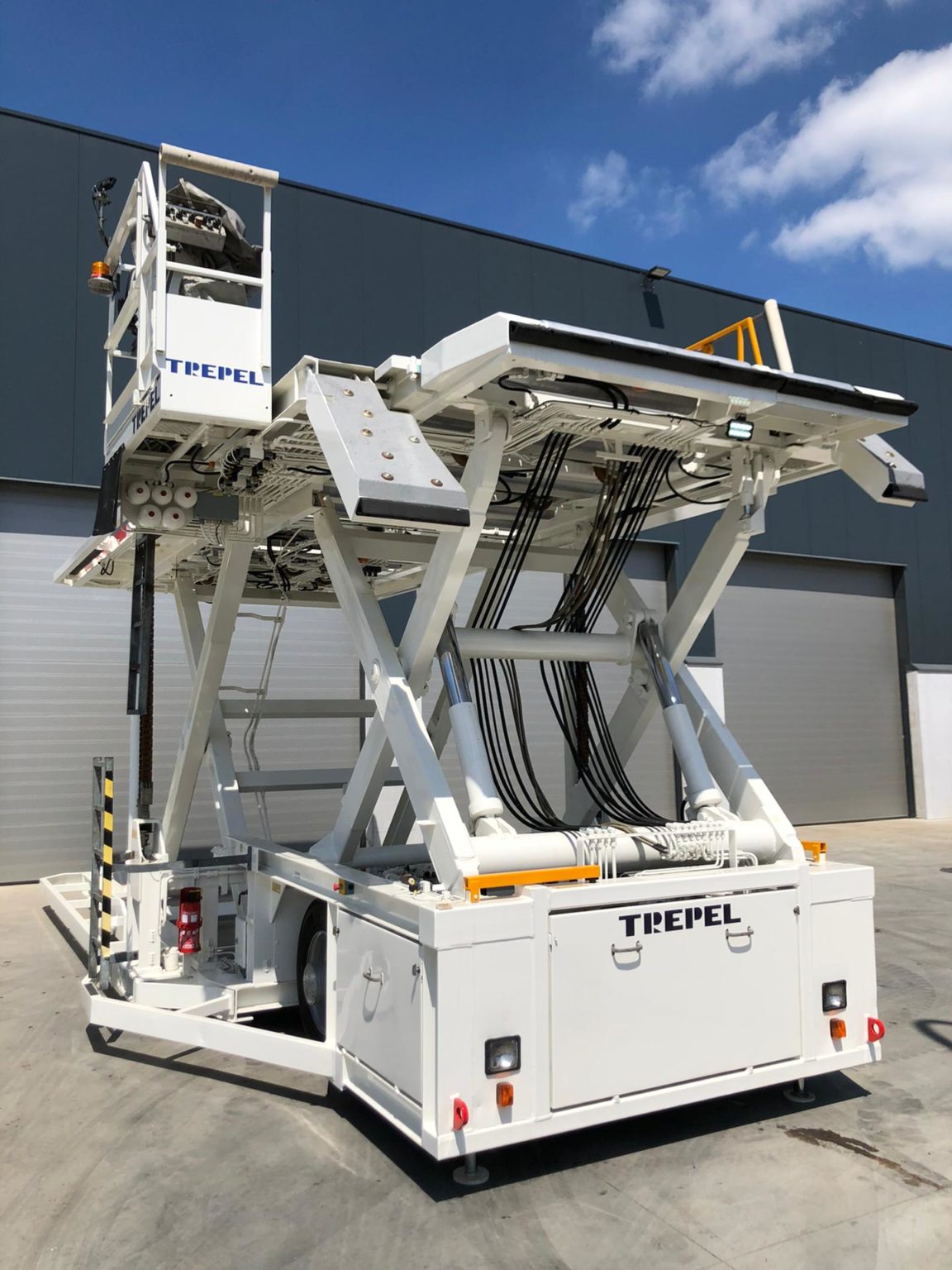 Trepel Champ70W – CTC Moyson Airport Equipment