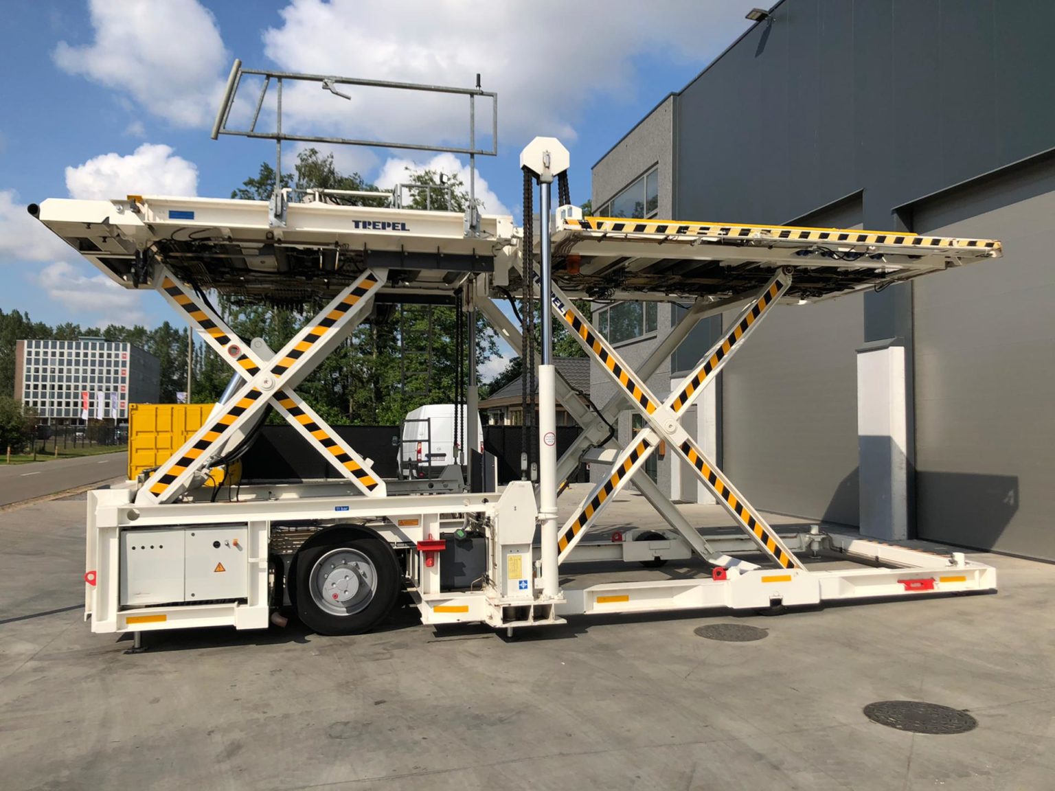 Trepel Champ70W – CTC Moyson Airport Equipment