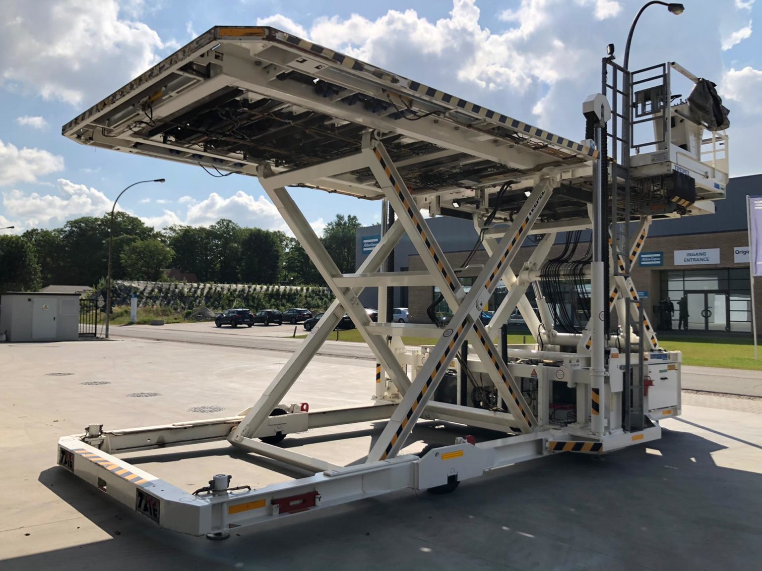 Trepel Champ70W – CTC Moyson Airport Equipment