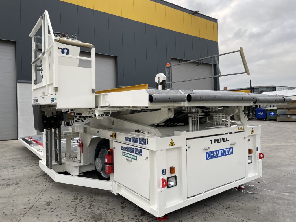 LOADERS & TRANSPORTERS – CTC Moyson Airport Equipment